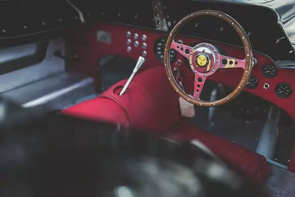 lister-interior-soymotor_0.jpg