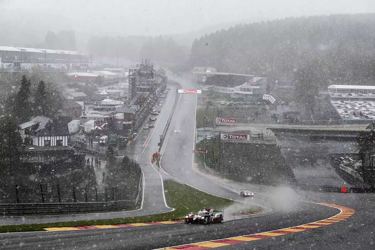 6-ଘଣ୍ଟା-spafrancorchamps-snow-race-toyota-alonso-2-wec-soymotor.jpg