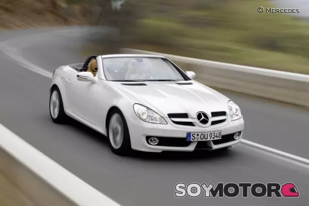 Mercedes SLK hais goodbye mus ib txhis