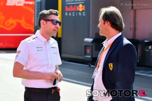 Stella selgitab McLareni ja Ferrari erinevust: