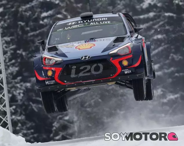 Neuville'as Švedijos ralyje 2018 m