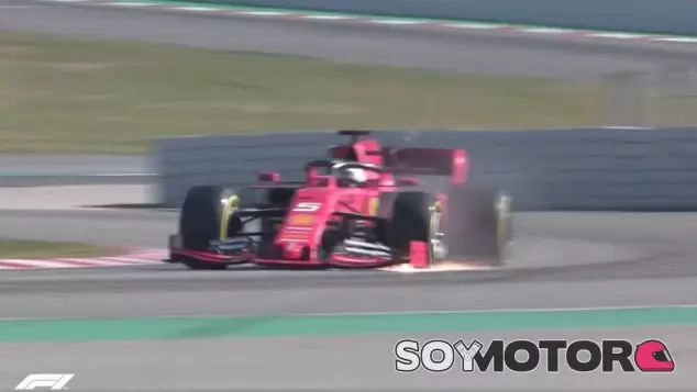 Ferrari norāda uz riepu kā Fetela avārijas cēloni