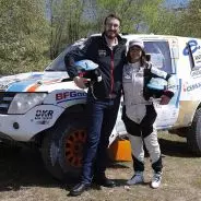 Mir hu mam Cristina Gutiérrez hire Mitsubishi Montero vum Dakar getest