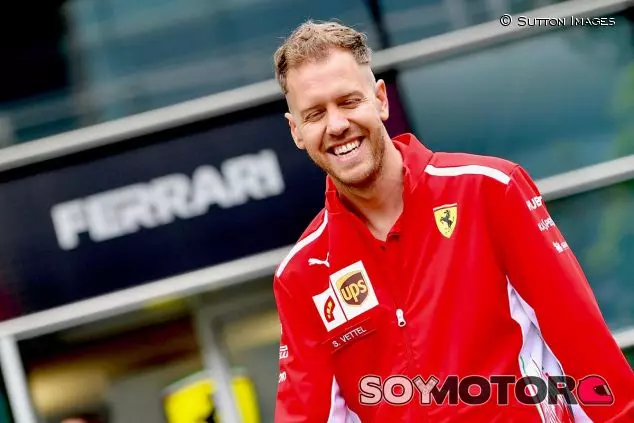 Sebastian Vettel i et filbilde - SoyMotor