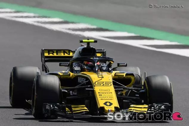 Carlos Sainz ku Silverstone