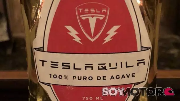 Ετικέτα μπουκαλιού τεκίλα Elon Musk