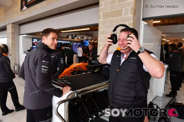 Stoffel Vandoorne na Zak Brown - SoyMotor.com