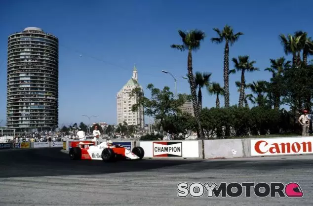 Gambar arsip ngeunaan kameunangan Niki Lauda di Grand Prix AS di Long Beach taun 1982