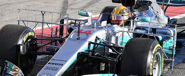 mercedes_parrilla_sensors_f1_test_soymotor.jpg