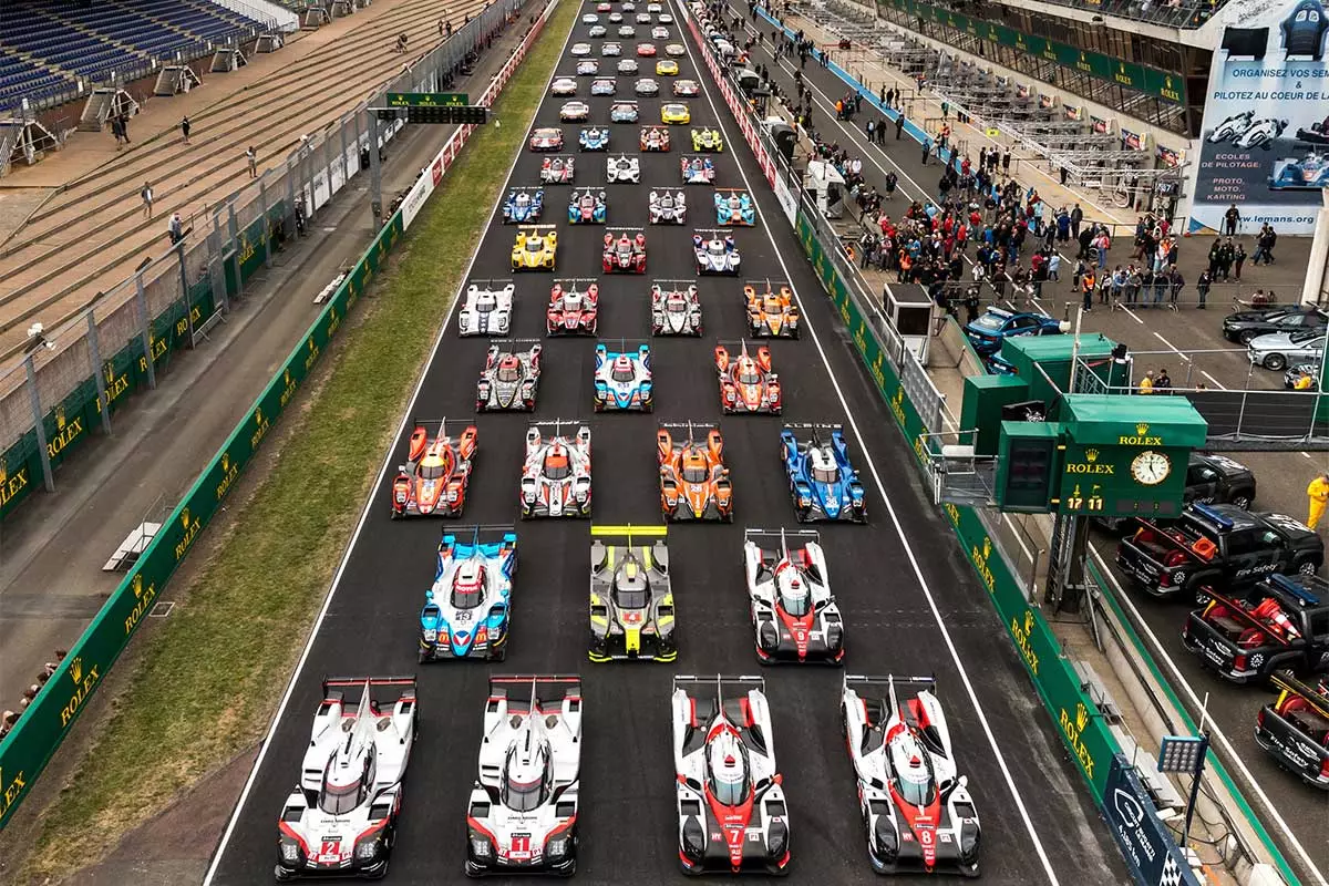 La Toyota colpisce duramente nei test preparatori della 24h di Le Mans 48155_2