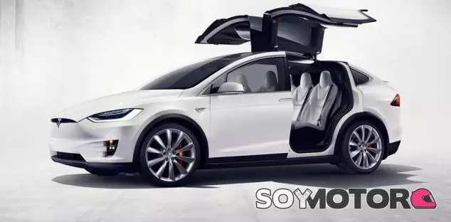 Tesla Model X.