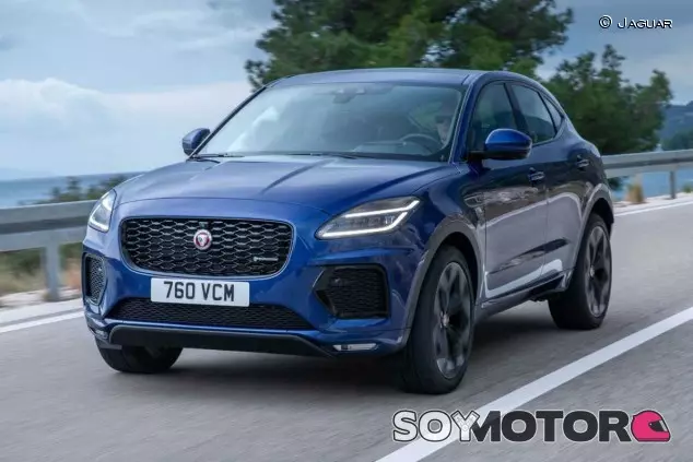 Jaguar E-Pace 2021: 조정 및 플러그인 하이브리드 버전