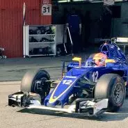 Felipe Nasr anyuzwe na Sauber nshya - LaF1