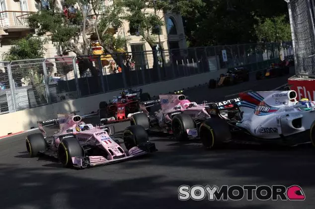 Ang Force India, taliwala sa trapiko sa Baku 2017 - SoyMotor.com