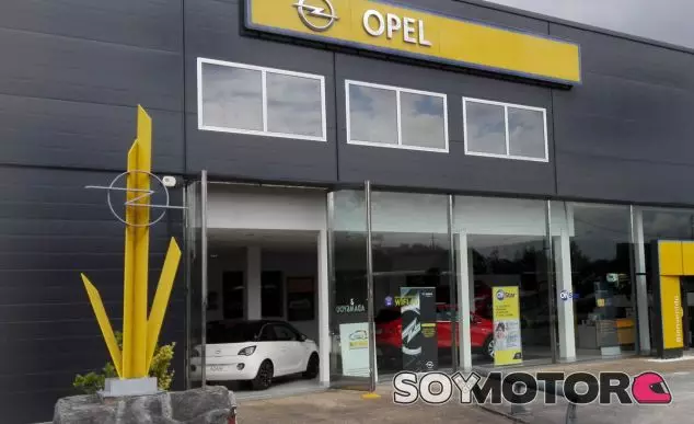 អ្នកចែកបៀ Opel នៅអេស្ប៉ាញ - SoyMotor