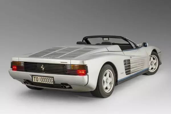 ferrari-testarossa-kónguló_4.jpg