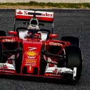 Kimi Räikkönen tin rằng 'vầng hào quang' là ổn và hơi khó nhìn - LaF1