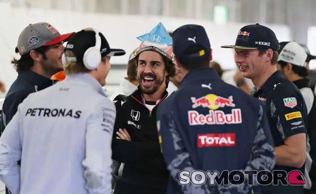 Alonso in Verstappen skupaj z več dirkači v tej sezoni - SoyMotor