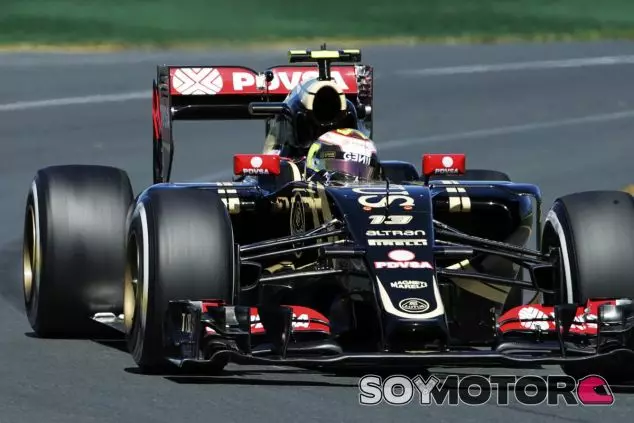 Fasto Maldonado yana birgima tare da Lotus E23 a Albert Park - LaF1.es