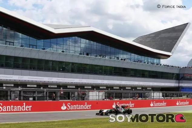 Hlavní rovinka Silverstone Circuit - LaF1