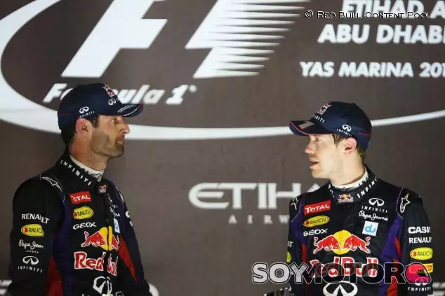 Mark Webber na Sebastian Vettel kuri podium kuri Abu Dhabi GP 2013 - LaF1