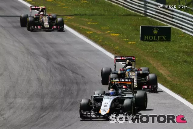 Sergio Pérez foran Lotus i Østerrike - LaF1