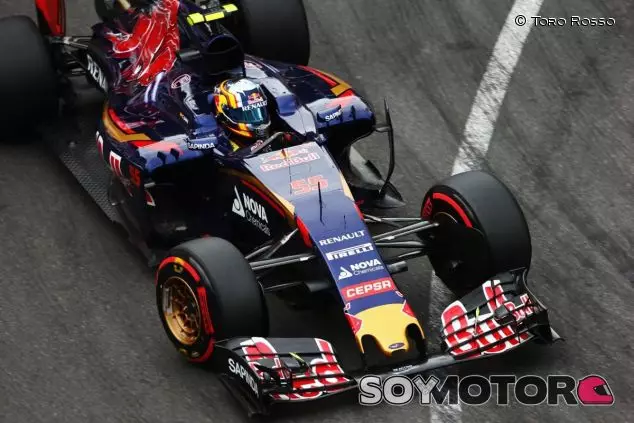 Carlos Sainz tare da STR10 - LaF1