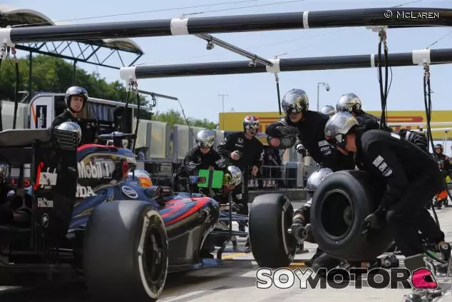 Fernando Alonso yn Hongarije - LaF1.es