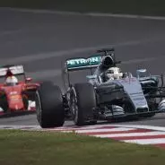 Vettel bado yuko umbali wa kutisha kutoka kwa Hamilton na Mercedes katika Mashindano ya Dunia - LaF1