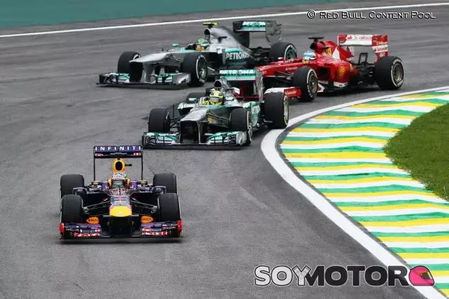 V8-moottorit jättivät hyvästit Brasiliassa 2013, Ecclestone haluaa saada ne takaisin vuonna 2016 - LaF1