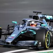 Mercedes menghadirkan W10 barunya dengan penggeledahan di Silverstone