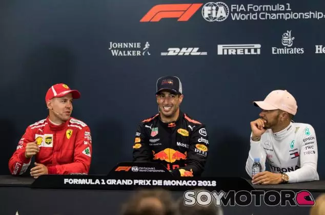 vasakult Vasakult paremale: Sebastian Vettel, Daniel Ricciardo ja Lewis Hamilton – SoyMotor.com