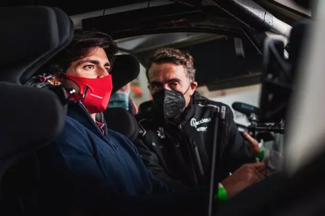 Vídeo: Sainz Jr. també es va animar a provar el cotxe d'Extreme E