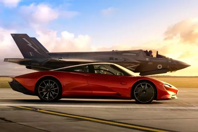 McLaren Speedtail i le vaitau fou o Top Gear