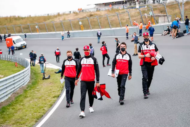 Ĵaŭda promenado: malkovrante la Zandvoort-kanton