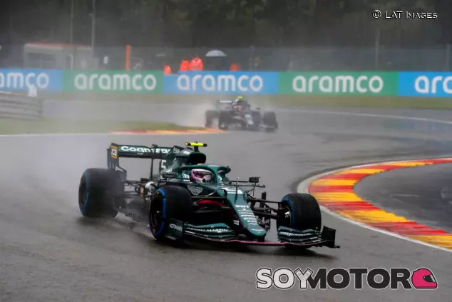 Vettel cân nhắc