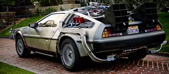 terug-naar-de-toekomst-delorean.jpg