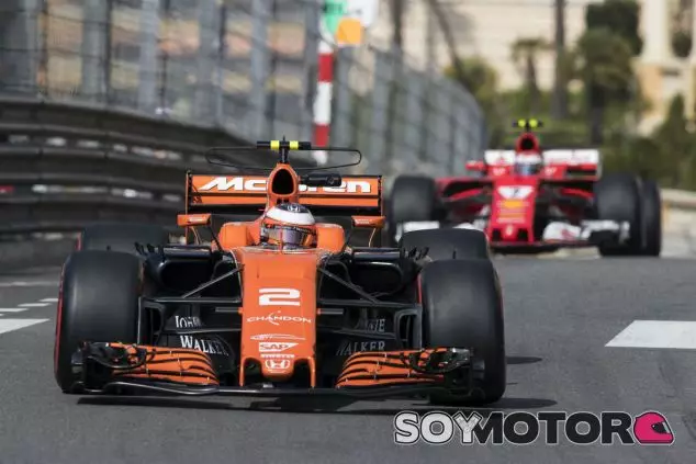 Monaco F1 GP 2017에서 McLaren: 목요일