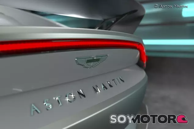 Aston Martin V12 Vantage деталдары