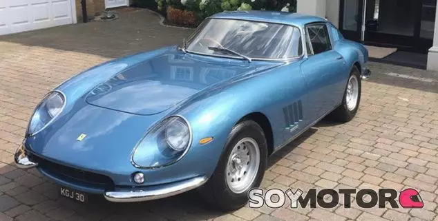 John Terry uye yake yekare Ferrari 275 GTB -SoyMotor