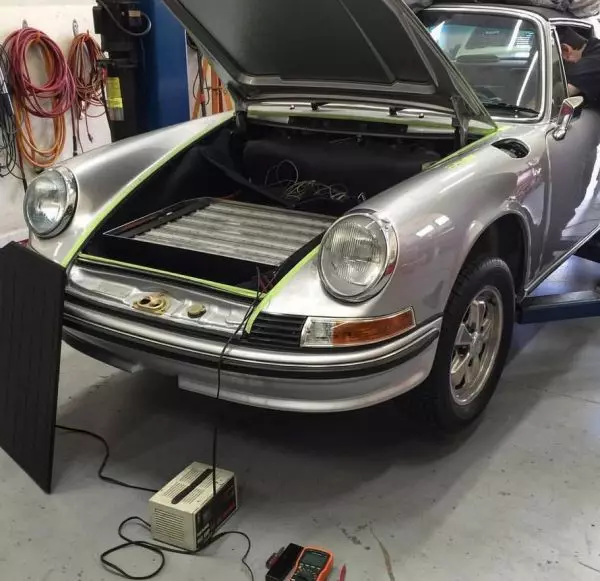 interior_porsche_0.jpg