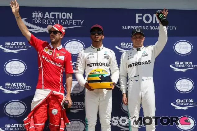 Hamilton egalas Senna kun la kanada polo, Alonso 12-a kaj Sainz 13-a