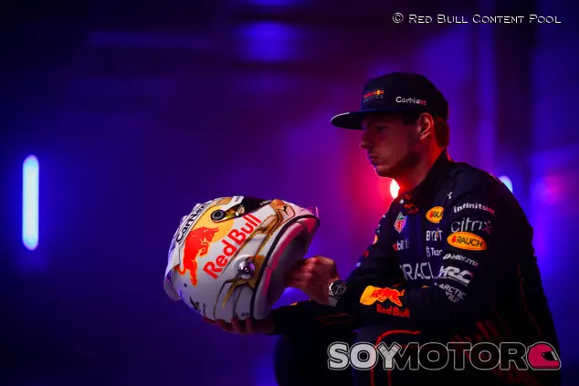 Verstappen kaj Red Bull, kialoj de kiraso