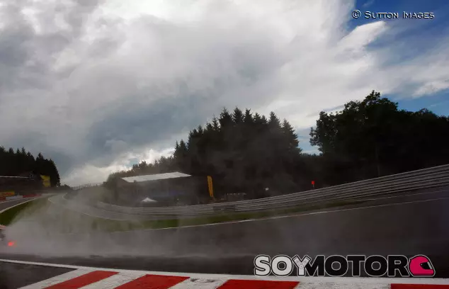 Die Formel 1 kehrt mit Regenwahrscheinlichkeit in Spa zurück