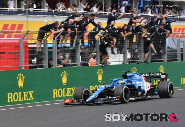 Fernando Alonso hét évvel később negyedik