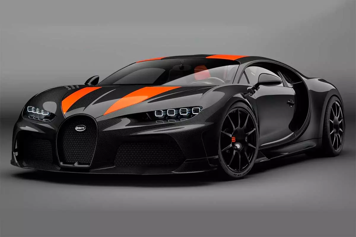 Bugatti Chiron Super Sport 300+: amafoto yambere yemewe