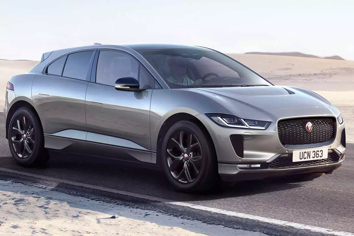 jaguar-i-pace-black-2-soymotor.jpg