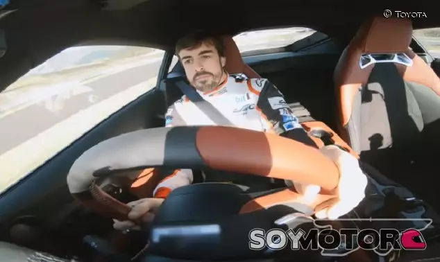 Video: Pinisil ni Alonso ang bagong Toyota Supra sa Fuji