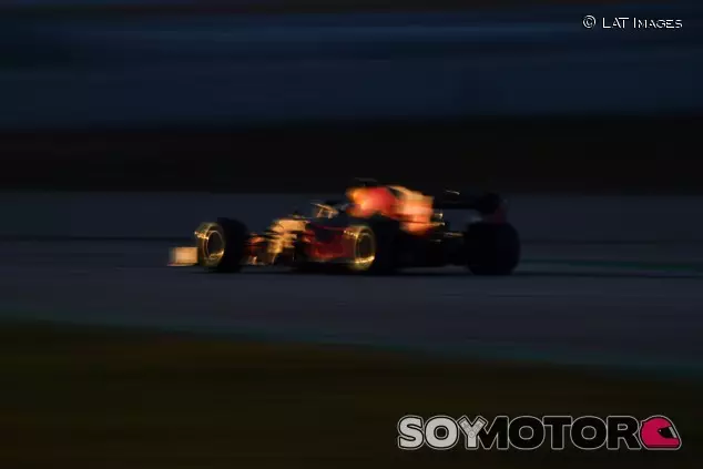 Verstappen, Ferrari'yi görüyor