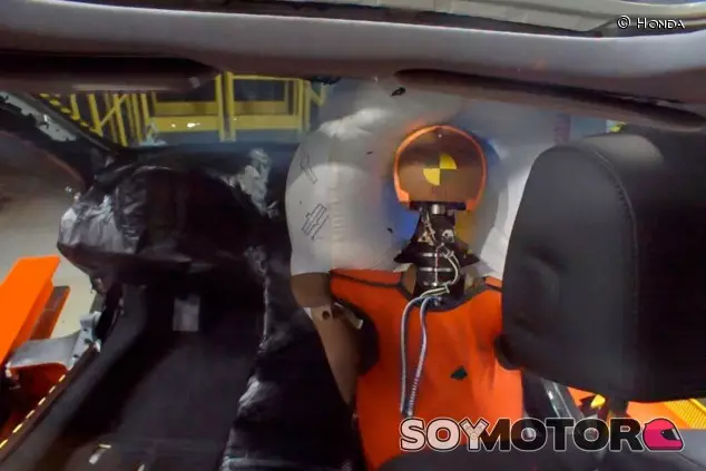 Хонда революциялық жолаушыларға арналған қауіпсіздік жастықшасын орнатады